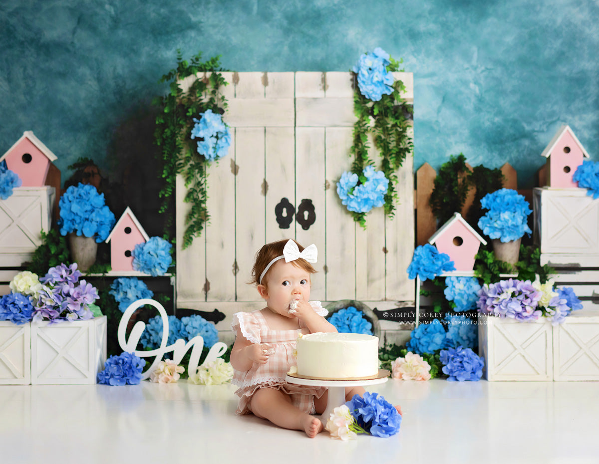 Periwinkle Petals – Fancy Fabric & Props