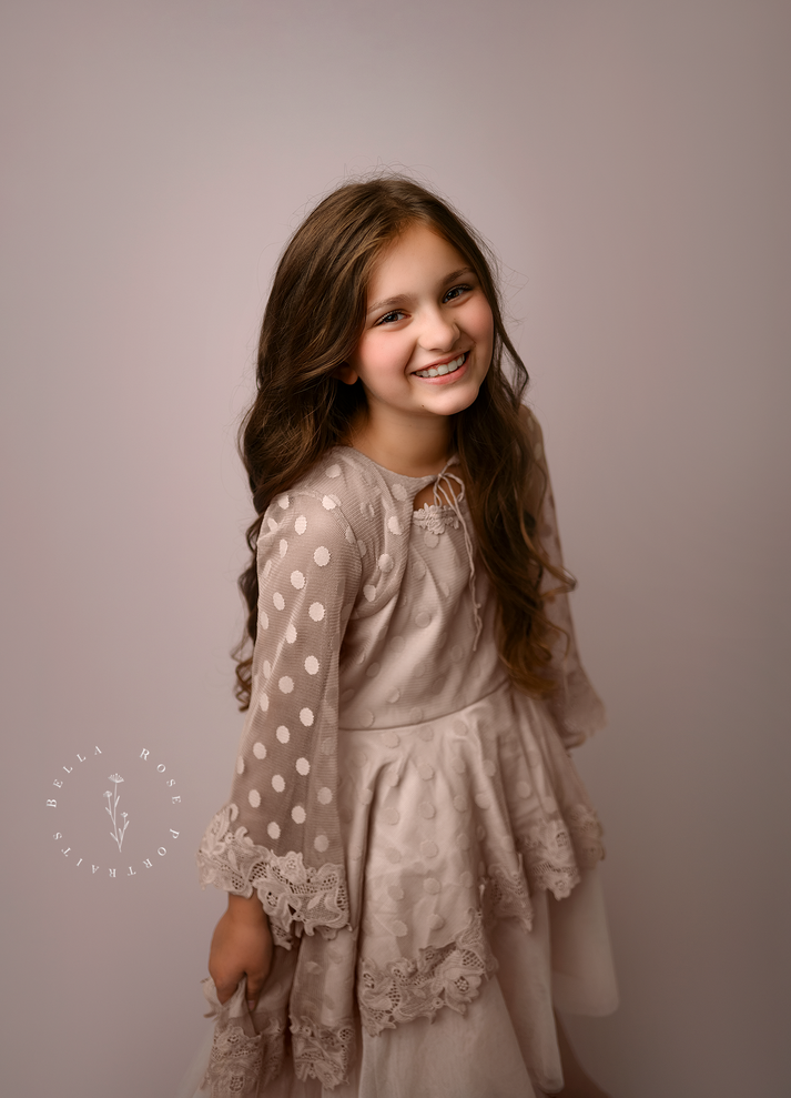 Bone – Fancy Fabric & Props