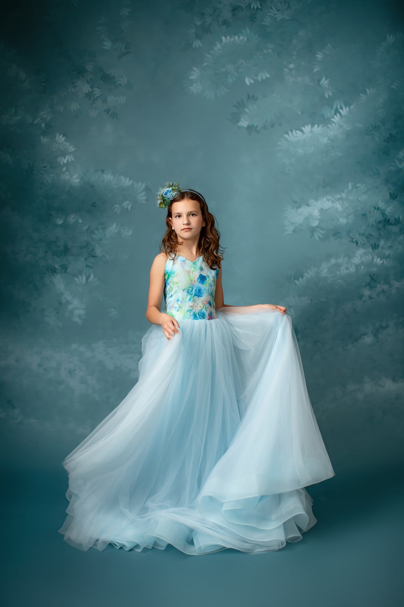 Lush Frost – Fancy Fabric & Props