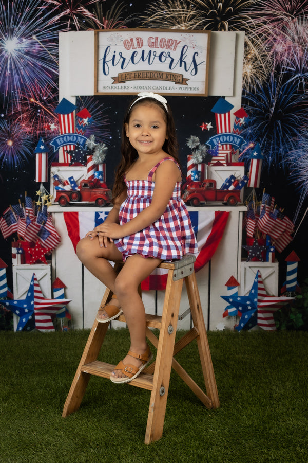 Old Glory Fireworks Stand – Fancy Fabric & Props