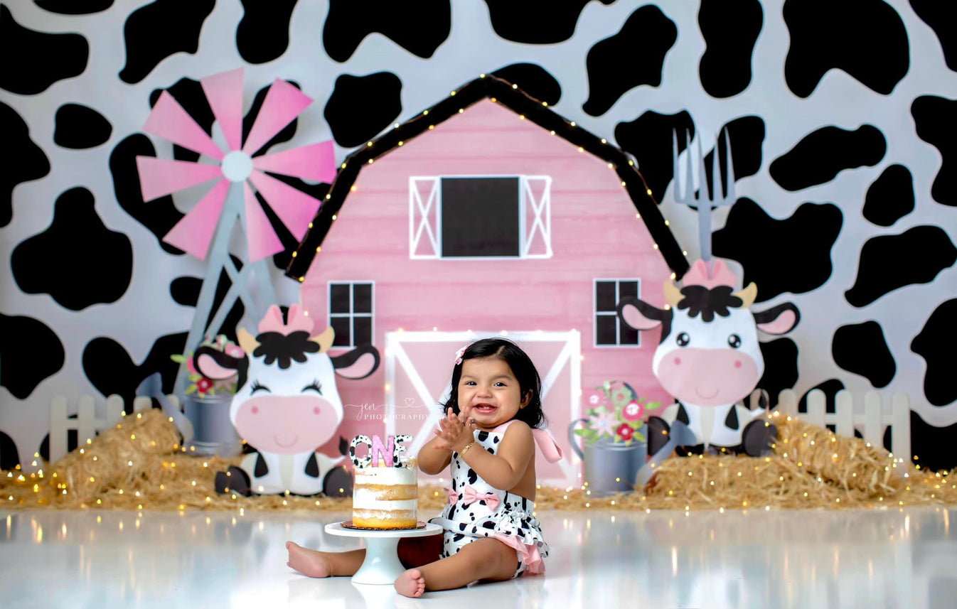 Pink Dairy Farm – Fancy Fabric & Props