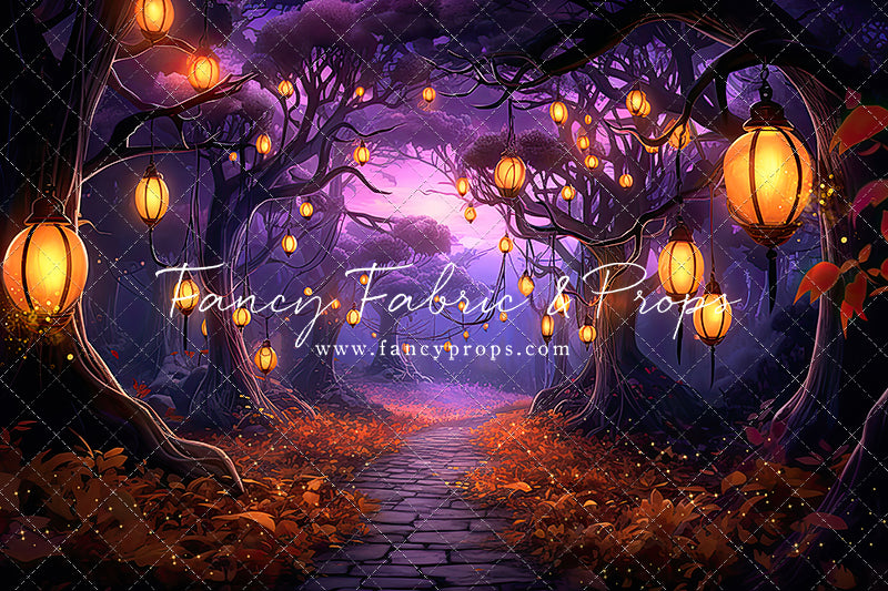 Haunted Trail – Fancy Fabric & Props