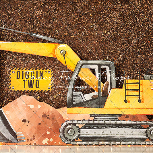 Diggin Two – Fancy Fabric & Props