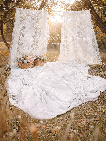 Old Souls & Lace - With Sweep Option – Fancy Fabric & Props