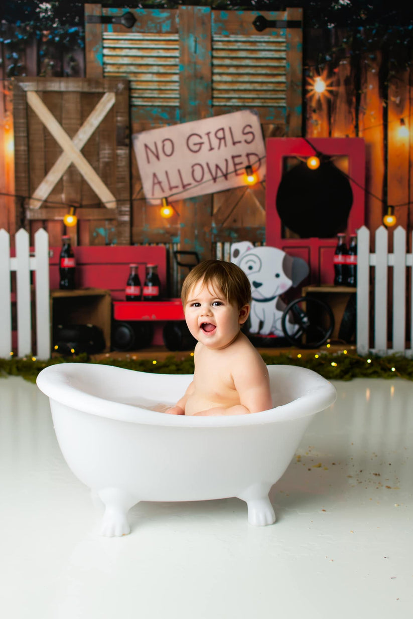 Little Rascal – Fancy Fabric & Props