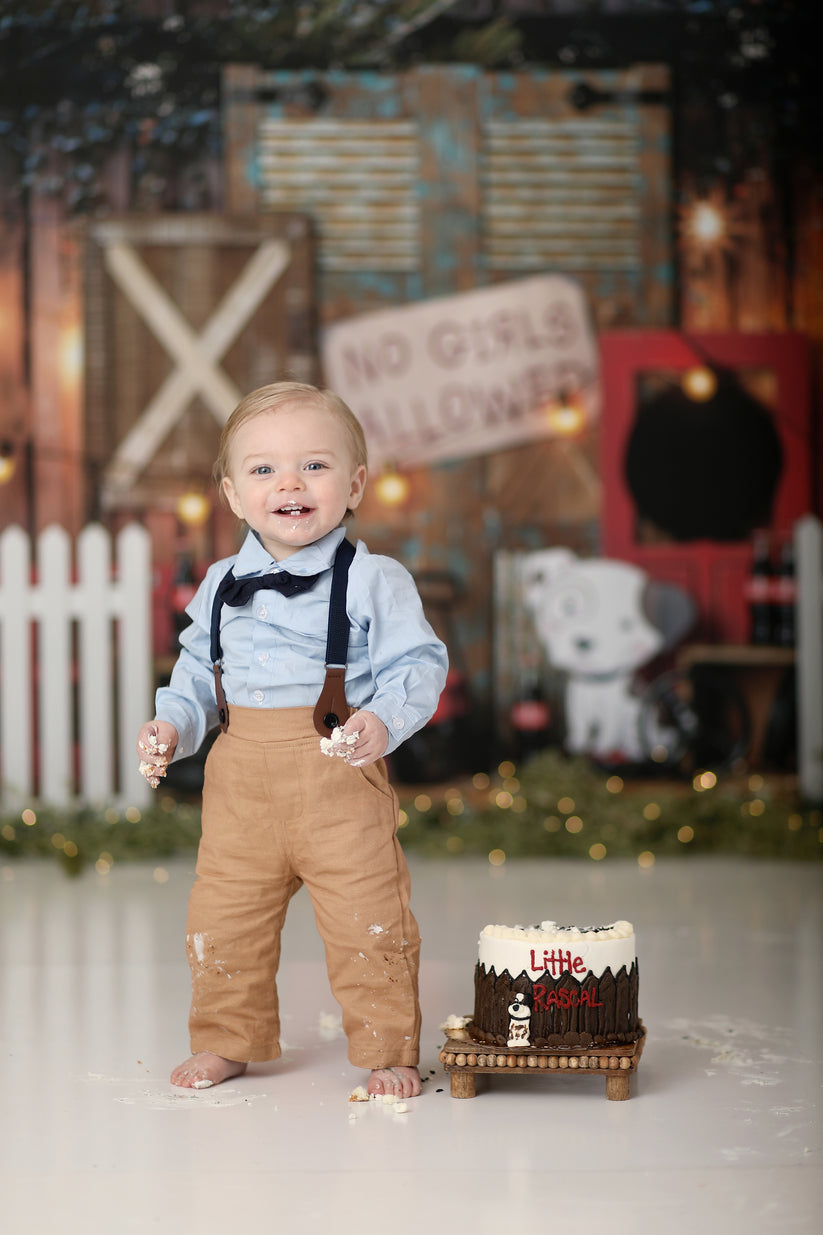 Little Rascal – Fancy Fabric & Props