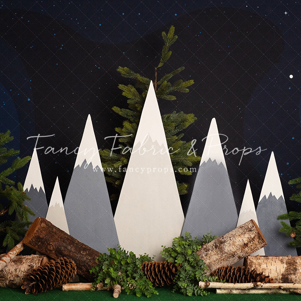 The Mountains Are Calling – Fancy Fabric & Props