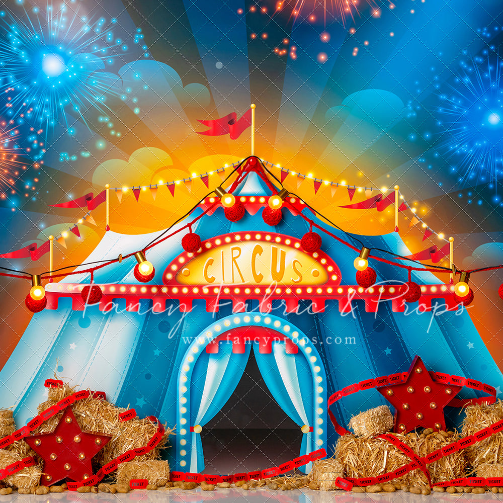 Traveling Big Top – Fancy Fabric & Props